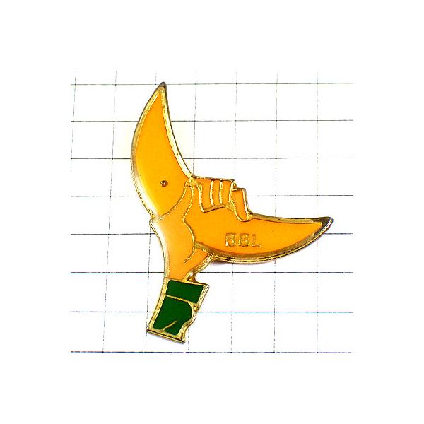 背景の１マスは５mmです。当店のピンバッジ はヴィンテージのレアな限定ピンバッジ です。それぞれのピンズの裏側の針には、新品の留め具をセットしてお送りします。新品の留め具代はピンズの商品代に含まれております。