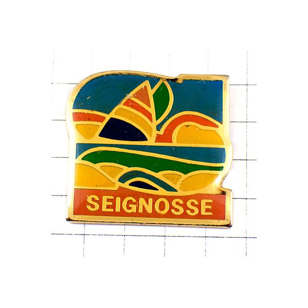 背景の１マスは５mmです。当店のピンバッジ はヴィンテージのレアな限定ピンバッジ です。それぞれのピンズの裏側の針には、新品の留め具をセットしてお送りします。新品の留め具代はピンズの商品代に含まれております。