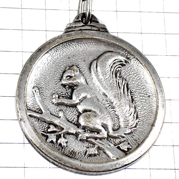 背景の１マスは５mmです。当店のキーホルダー はヴィンテージのレアな限定キーホルダー です。