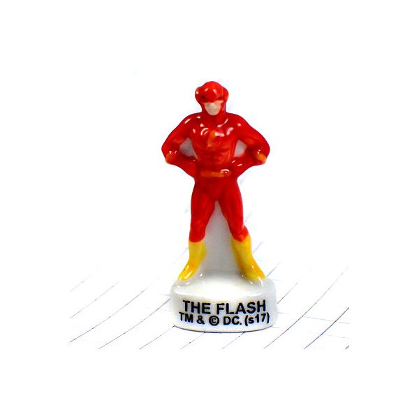 背景の１マスは５mmです。当店のフェブはヴィンテージのレアな限定フェーブです。