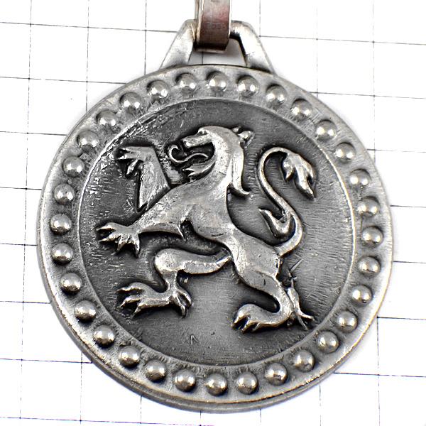 背景の１マスは５mmです。当店のキーホルダー はヴィンテージのレアな限定キーホルダー です。