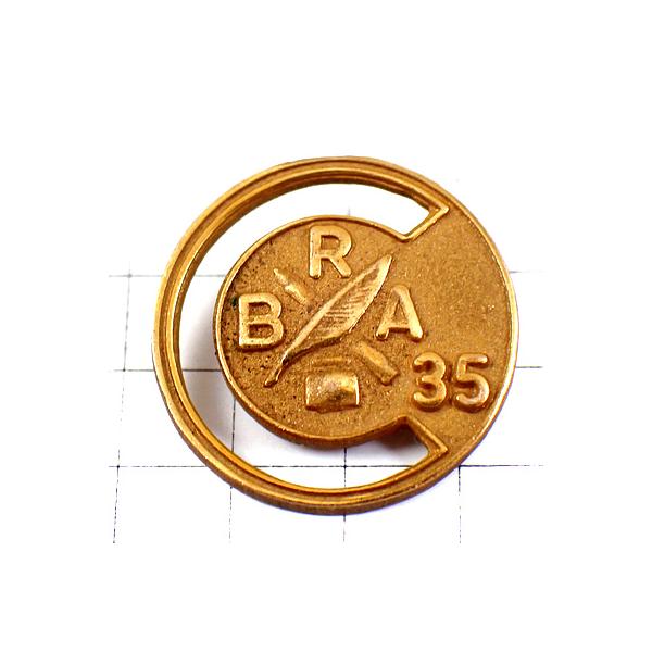 背景の１マスは５mmです。当店のピンバッジ はヴィンテージのレアな限定ピンバッジ です。それぞれのピンズの裏側の針には、新品の留め具をセットしてお送りします。新品の留め具代はピンズの商品代に含まれております。