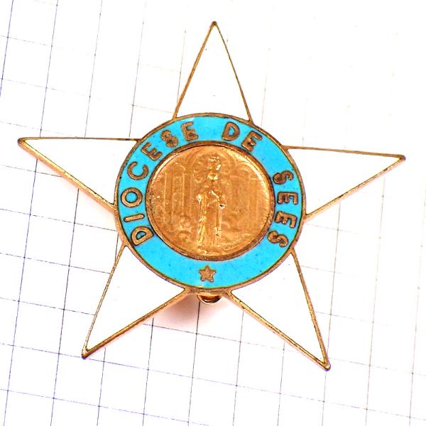 背景の１マスは５mmです。当店のブローチはヴィンテージのレアな限定ブローチです。