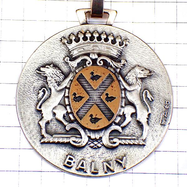 背景の１マスは５mmです。当店のキーホルダー はヴィンテージのレアな限定キーホルダー です。