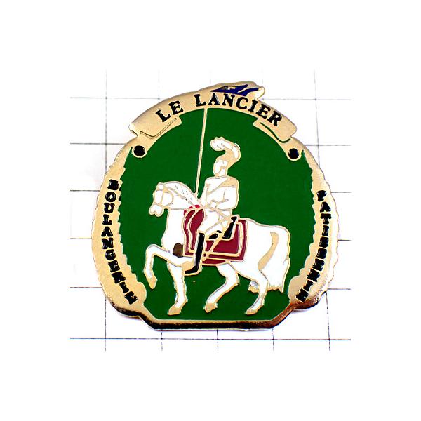 背景の１マスは５mmです。当店のピンバッジ はヴィンテージのレアな限定ピンバッジ です。それぞれのピンズの裏側の針には、新品の留め具をセットしてお送りします。新品の留め具代はピンズの商品代に含まれております。