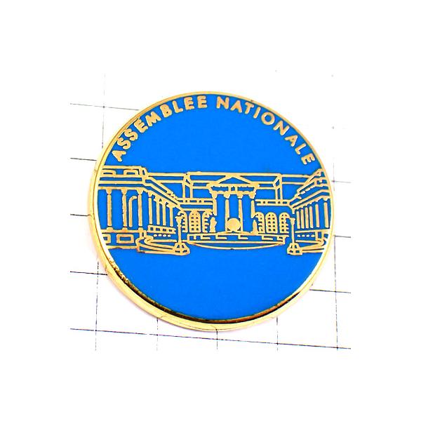 背景の１マスは５mmです。当店のピンバッジ はヴィンテージのレアな限定ピンバッジ です。それぞれのピンズの裏側の針には、新品の留め具をセットしてお送りします。新品の留め具代はピンズの商品代に含まれております。