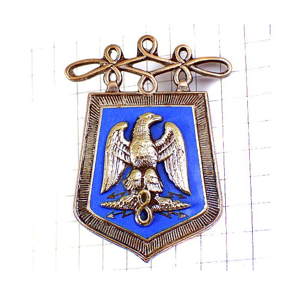 背景の１マスは５mmです。当店のブローチはヴィンテージのレアな限定ブローチです。