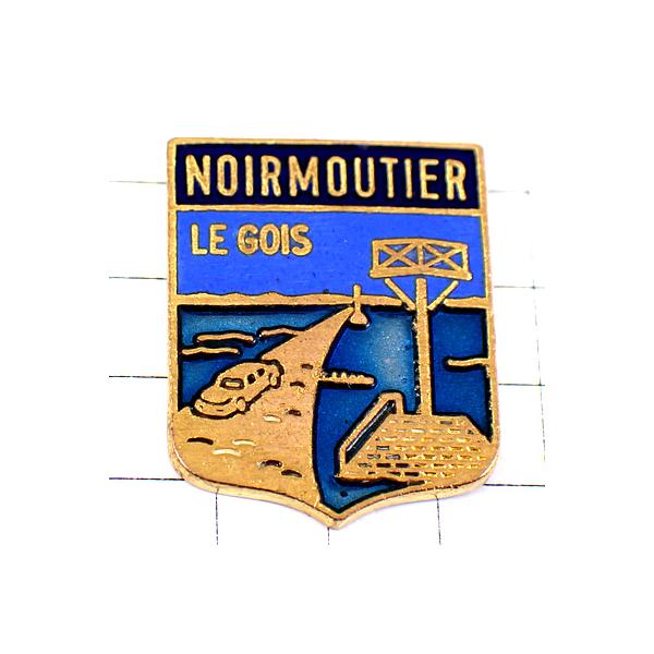 背景の１マスは５mmです。当店のピンバッジ はヴィンテージのレアな限定ピンバッジ です。それぞれのピンズの裏側の針には、新品の留め具をセットしてお送りします。新品の留め具代はピンズの商品代に含まれております。