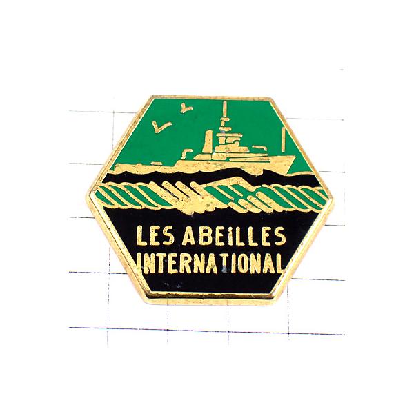 背景の１マスは５mmです。当店のピンバッジ はヴィンテージのレアな限定ピンバッジ です。それぞれのピンズの裏側の針には、新品の留め具をセットしてお送りします。新品の留め具代はピンズの商品代に含まれております。