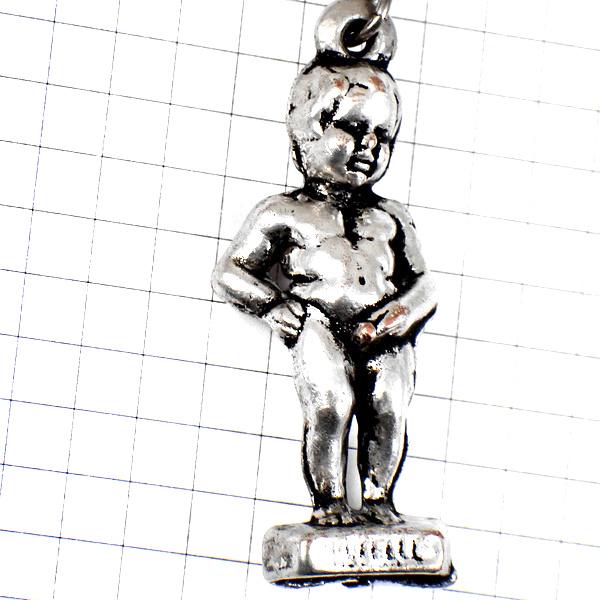 背景の１マスは５mmです。当店のキーホルダー はヴィンテージのレアな限定キーホルダー です。