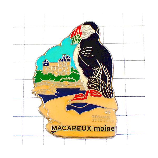 背景の１マスは５mmです。当店のピンバッジ はヴィンテージのレアな限定ピンバッジ です。それぞれのピンズの裏側の針には、新品の留め具をセットしてお送りします。新品の留め具代はピンズの商品代に含まれております。