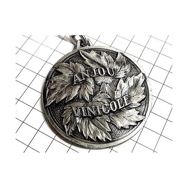 背景の１マスは５mmです。当店のキーホルダー はヴィンテージのレアな限定キーホルダー です。