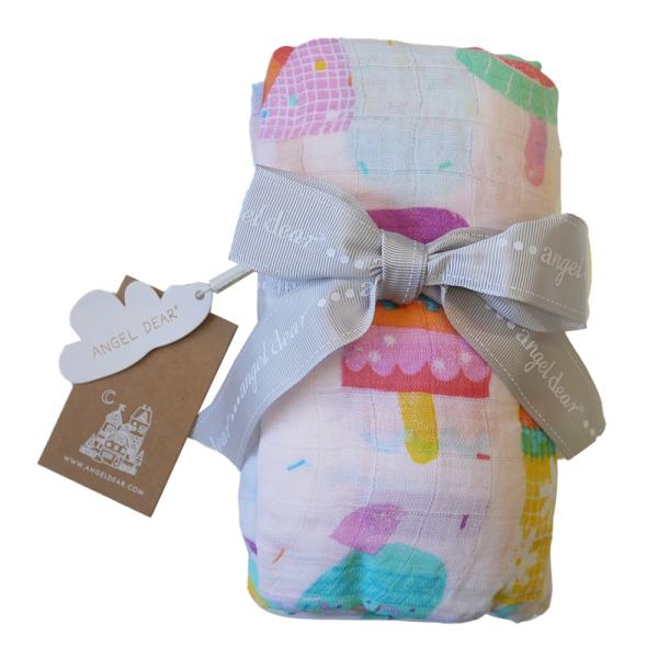 ANGEL DEAR（エンジェル ディア）は2005年にサンフランシスコで生まれたベビーウエアとアクセサリーのブランドです。肌触りとクオリティ、そして繊細なディテールを大切に、赤ちゃんと一緒に楽しむことをお手伝いするキュートなアイテムを提案...