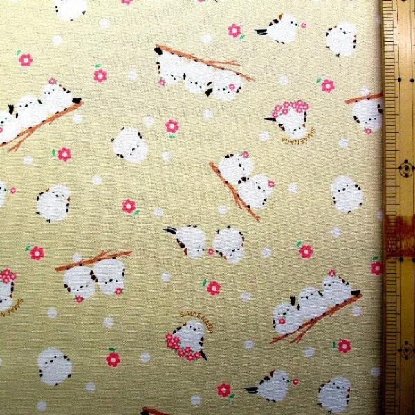 プリント 生地　（ 商用利用可能 ） 可愛いい シマエナガ（ ベージュ系 ) オックス（ 綿100％ ）生地幅−約108cm  swa-358-a-nk-8650<用途＞給食袋、体操服入れ、お弁当入れ、コップ袋、巾着袋、スマホケース、...