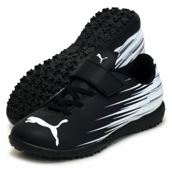 PUMA アタッカント 2 TT  V JR固い土/人工芝グラウンドでのトレーニング対応自信とスタイルを持って試合に臨み、スピードと正確さでコートを支配するプレーヤーのために作られたアタッカントIIフットボールブーツ。大胆でダイナミックなグ...