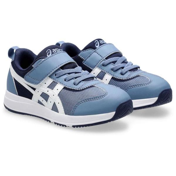 足裏のアーチが発達し、正しい歩き方を身につけていく約3歳から7歳の児童向けに展開するPRESCHOOLシリーズ。 大人びて落ち着いた雰囲気のデザインとカラーのモデルです。 アシックススポーツ工学研究所の蓄積データを素に作製したキッズ専用ラス...