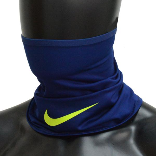 暖かさをプラス。柔らかい軽量素材を使用して、寒さが厳しい日のトレーニングでも首回りを暖かくキープ。伸縮性のある素材が顔にぴったりと快適にフィット。ゆったりと楽に着用できるスタンダードフィットNike Dri-FITテクノロジーが、肌から汗を...