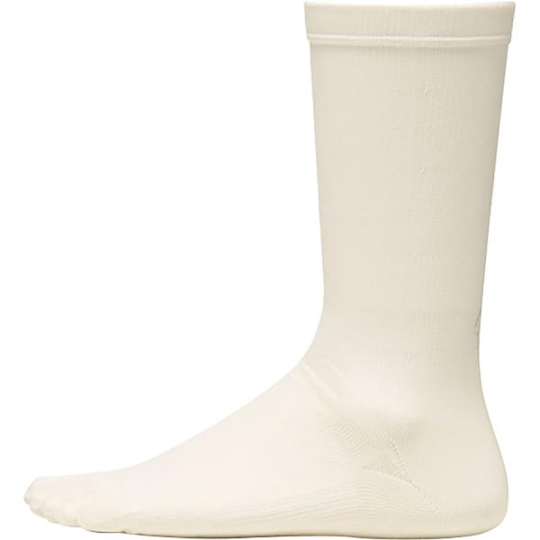 紙の糸を使用して作った、ドライ感が特徴のソックス。素材：ポリエステル、ナイロン、分類外繊維(紙)、ポリウレタン機能：縦アーチサポート構造のみ原産国：日本【カラー】(ow)