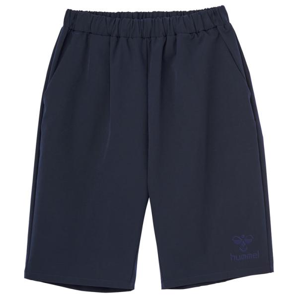 コットンをミックスした素材を使用し、着心地を向上させたチーム対応オフコートショーツ。移動着に最適です。対象：メンズ・ユニセックス素材：ポリエステル65%・コットン35%仕様その他：吸汗速乾 TEAM生産国：中国製カラー：(71)Iネイビー