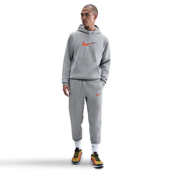 すっきりした印象とカジュアルなスタイルを両立させたクラシックなジョガーパンツ。適度なボリュームで、内側が抜群に柔らかく、外側が滑らかな肌触りの起毛フリース素材を使用。しっかりとした形状を保ちながら、快適な着心地をキープします。ヒップから太も...