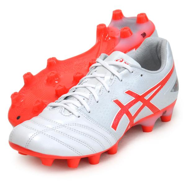 asics DS LIGHT PRO (DSライト) アッパー前足部にフィット性に優れた天然皮革を採用した部活生モデルフィット性に優れた天然皮革をアッパー前足部に採用。前足部にはステッチを施すことで、伸び止め効果を発揮。ソールのかかと部には...