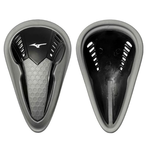 MIZUNO ファウルカップ Lサイズ/Mサイズ/ジュニアサイズ 軽量！！ズレにくい！！優れたフィット感！！形状、軽量にこだわったスタイリッシュデザイン。■素材：合成樹脂、合成ゴム■サイズ：M（縦15.5cm×横9cm×高さ6.5cm） 1...