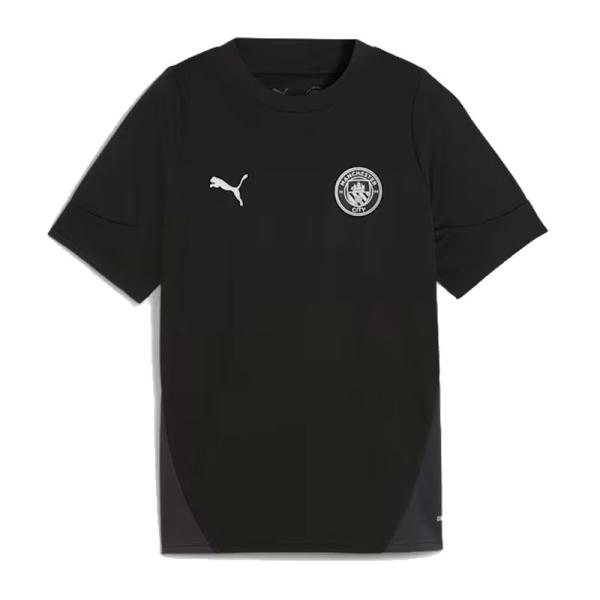 PUMA マンチェスターシティ FC MCFC TR SSシャツ Jrプロ仕様のトレーニングを、毎日のルーティンに。快適性、機動性、そしてクラブチームの誇りを追求した、25/26シーズンの公式トレーニングジャージが登場。プロ選手も実際に着用...