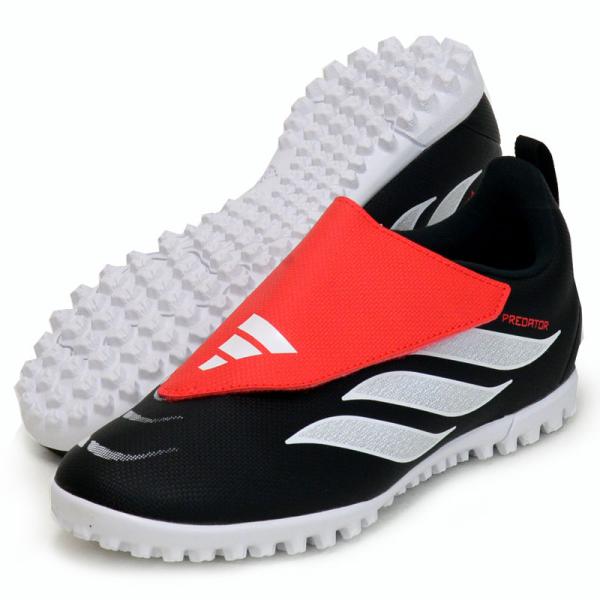adidas PREDATOR CLUB VEL TF J  ターフ用トレーニングシューズは、ターフでの子どもたちの自信あふれるプレーをサポートする。子供たちにも喜ばれる履き心地と快適性を兼ね備えた一足は、若いサッカー選手の定番シューズ。柔...
