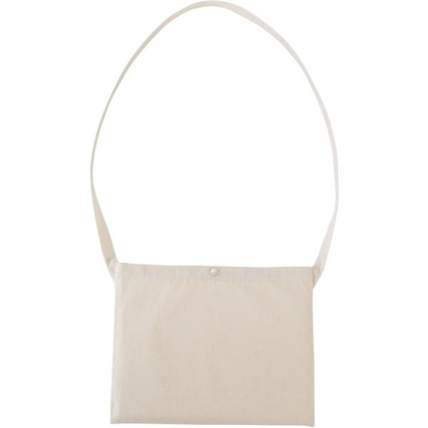 ２８０ｇ／ｍ２のレギュラーキャンパス生地を使用したサコッシュ 。買い物や自転車に乗る時にもキャンプの時または旅行にもとても便利です 。マチがなくシンプルな袋状で、普段持ち歩く小物などを入れるのに丁度良いサイズです 。素材:綿100%サイズ:...