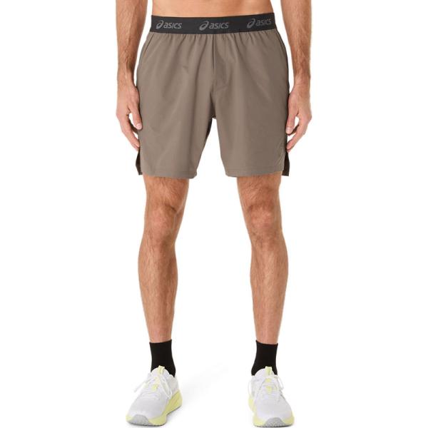 ●・アスリートが競技を離れてリラックスするときに着るために作られたアイテム・素材は2WAYストレッチ素材を採用・ポケットにはファスナーを採用し移動時にも小物を収納できるように設計・動きを妨げにくいウエストバンドを採用・主素材の15％以上に植...