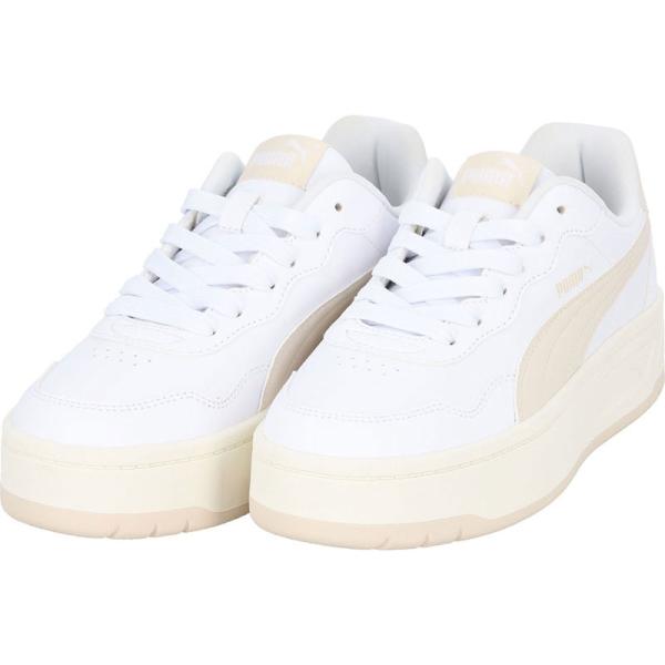 商品の説明最新のコートラリー Skyeスニーカー。一日中快適なクッション性を提供するSOFTFOAM+インソールを採用しています。どんなシーンにも合う、厚めのラバーソールでフェミニンなシルエットが特徴的な一足です。素材・材質人工皮革、ゴム底...