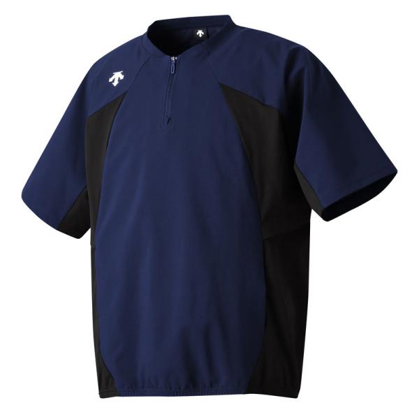 素材はストレッチ性のある布帛素材を採用。背面のベンチレーションが動作によりはためくことで、空気の流れを生み出し衣服内の湿度を低減するAERO STREAM D-TECH機能を保持。脇部にDスリットカットを搭載し、腕が上げやすい設計。シームポ...