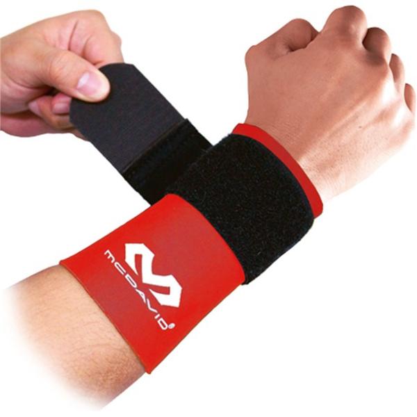 手首をしっかり圧追サポート。野球／トレーニング／ラケットスポーツなどでグリップを妨げず、的確に手首を圧追サポート。プロテクションレベル：レベル２（ミドルサポート）素材厚さ：２ｍｍ（厚通気性クロロプレンゴム）サイズ：Ｍ（１３〜１７ｃｍ）、Ｌ（...