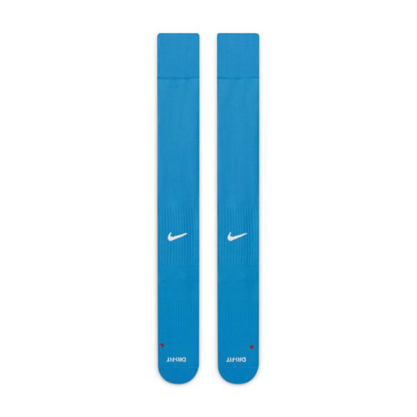 ふくらはぎのカバー性能と速乾性に優れたサポート性。ナイキ クラシック 2 ソックスは、ダイナミックなアーチと軽量のクッションを採用。プレー中にサポート性のあるフィット感と履き心地を提供します。DRI-FITテクノロジーが足をさらりと快適な状...