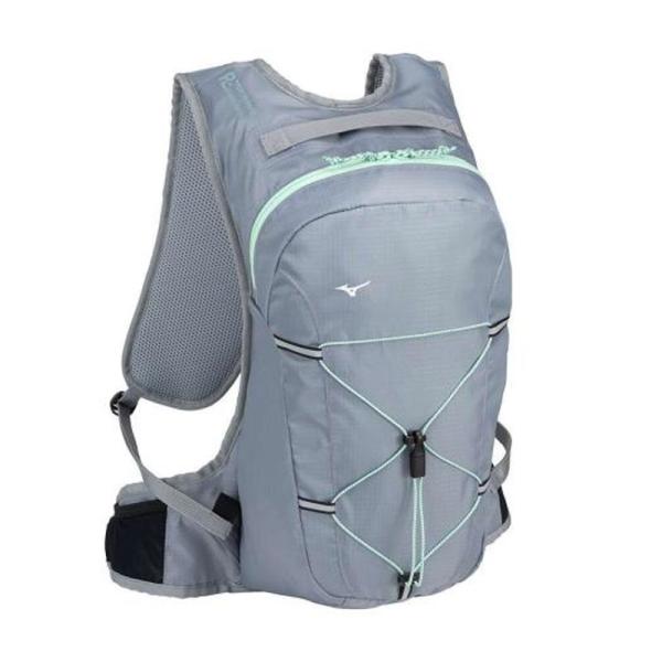 収納豊富、洗える仕様のバックパック。 ■容量：11L 洗って清潔に保つことができます。 サイズ：L18×W14×H43cm 素材：ポリエステル（裏加工PU） 原産国：ベトナム製 容量：約11L 質量：約340g 発売シーズン：2025年春夏...