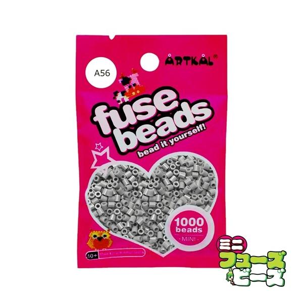 ■ 商品説明 ■ 種類：フューズビーズ ミニ（2.6mm）サイズ：直径 2.6mmカラー：グレー数量：約 1,000粒RGB数値：R:136 G:139 B:141アイロンがけによる形状の保持に優れながらも、柔軟性のあるソフトタイプのアイロ...