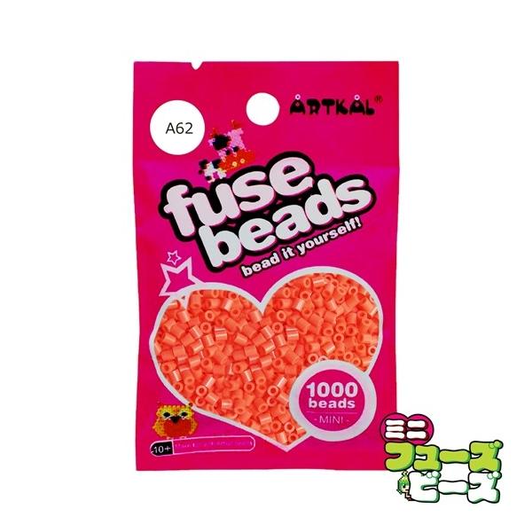 ■ 商品説明 ■ 種類：フューズビーズ ミニ（2.6mm）サイズ：直径 2.6mmカラー：パステルレッド数量：約 1,000粒RGB数値：R:252 G:63 B:63アイロンがけによる形状の保持に優れながらも、柔軟性のあるソフトタイプのア...