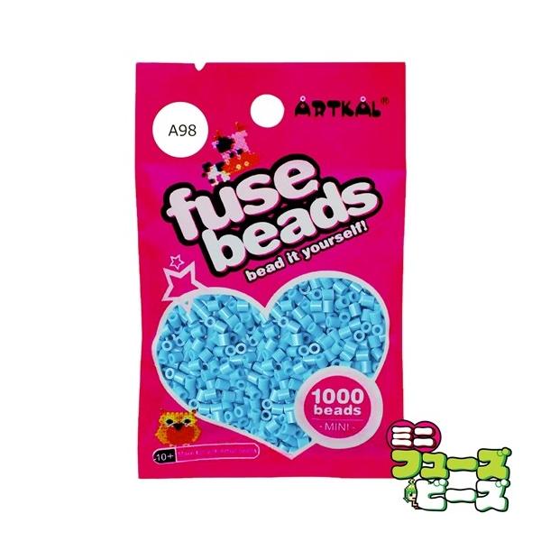 ■ 商品説明 ■ 種類：フューズビーズ ミニ（2.6mm）サイズ：直径 2.6mmカラー：アカプルコブルー数量：約 1,000粒RGB数値：R:100 G:194 B:220アイロンがけによる形状の保持に優れながらも、柔軟性のあるソフトタイ...
