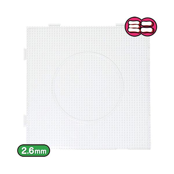 ■ 商品説明 ■ 種類：ミニ（2.6mm）アイロンビーズ用ペグボードサイズ：連結タブ含む 約 14.5 × 14.5cm （50  × 50 ピン）カラー：クリヤー形状：ラージ スクウェア数量：1枚ボードに連結タブがあるので、同じペグボード...