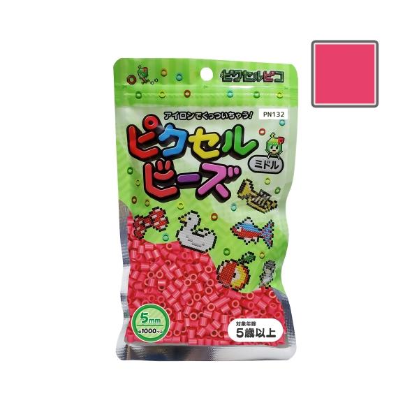 ■ 商品説明 ■ 種類：ピクセルビーズ （5mm） サイズ：直径 5mmカラー：フラミンゴピンク数量：約 1,000粒RGB数値：R:232 G:65 B:107一般的な5mmサイズのビーズと互換性のあるハードタイプのビーズです。形状の変化...
