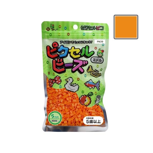 ■ 商品説明 ■ 種類：ピクセルビーズ （5mm） サイズ：直径 5mmカラー：オレンジ数量：約 1,000粒RGB数値：R:237 G:139 B:0一般的な5mmサイズのビーズと互換性のあるハードタイプのビーズです。形状の変化が少ないた...