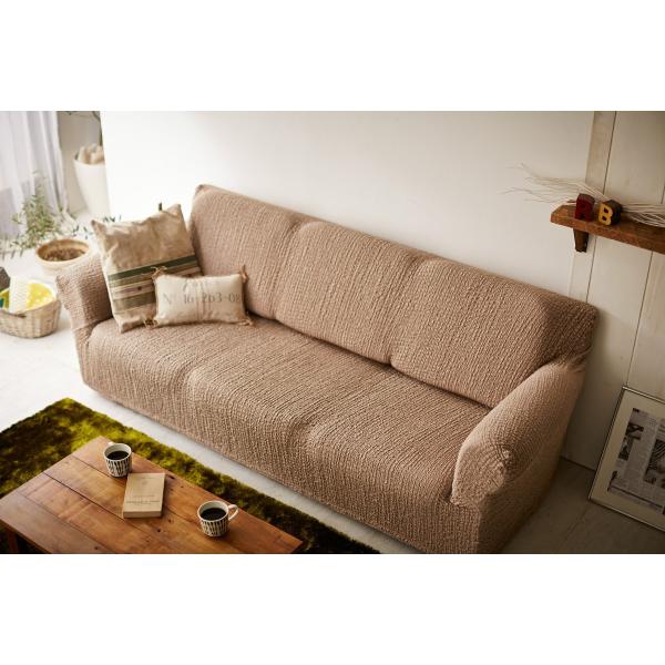 ソファカバーで簡単にイメージチェンジ♪季節に合わせて、気分に合わせて、まるで買い替えたようにソファーの衣替え。洗っても落ちなかった汚れを隠すのにも便利。高級感のあるジャガード織り生地だから、縦にも横にもしっかり伸びます。ソフトな肌触りのくし...