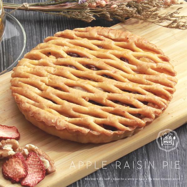 こちらの商品はメール便送料無料になります。【代引き決済の場合は別途送料】がかかります。・~・~・~・~・~・~・~・~・~・⇒◆品名アップルレーズンパイ◆商品紹介しっとりパイ生地にリンゴプレザーブとレーズンがたっぷり入った食べ応えのあるアッ...