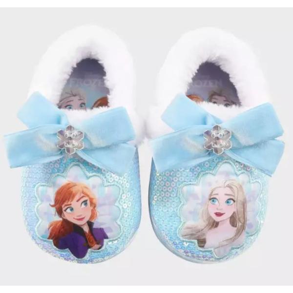 映画『アナと雪の女王』の、アナ＆エルサのフェイクファースパンコールスリッパです。サイズ：USM 7/8 (日本サイズ14〜15cm)こちらの商品はお取り寄せ元でも在庫が残り僅かとなっております。タイミングによってはご注文頂いた場合でも在庫が...