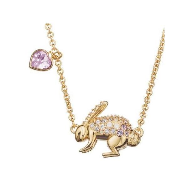 スワロフスキー『Vanella Rabbit ネックレス』です。自然を愛する方にぴったりなゴールドコーティングのネックレス。ソフトな色合いのクリスタルをグラデーションを描くように飾ったうさぎのデザインは、あなたの装いに遊び心と神秘的なタッチ...