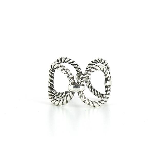 Philippe Audibert『BAGUE HOLLIS　リング　シルバー』です。カジュアルな雰囲気のリングです。重さ：3 g高さ：1.3 cm★新作から日本未販売品までお客様に可能な限り幅広く商品をご提供しつつ、リーズナブルにお届けす...