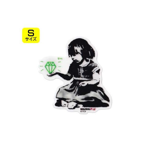 バンクシーのステッカーになります。正体不明のストリートアーティスト、BANKSY。社会風刺をテーマにしたメッセージ性の強いアートで有名ですね！世間を謎のアートで描き乱すバンクシーデザインのステッカーです♪コチラは「Diamond Girl」...