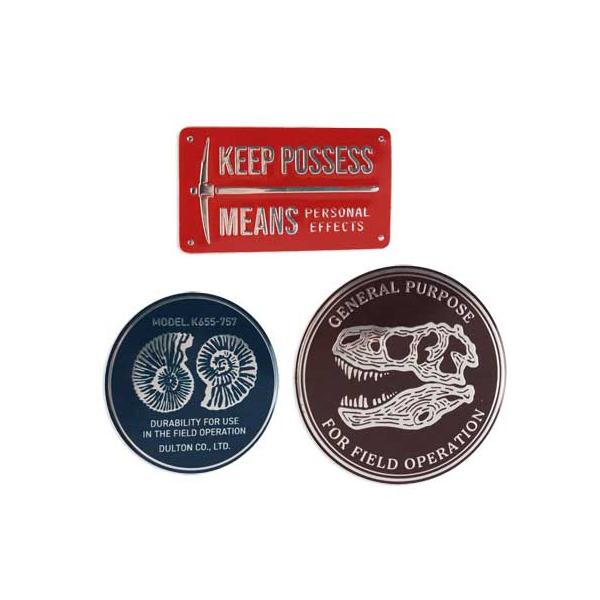 ダルトンのステッカー３Pセットになります。洗練されたデザインでインテリア雑貨から小物まで幅広いラインナップを誇るダルトン。アルミ製で一味違ったステッカーカスタムを楽しめます。まるで遺跡発掘をしているかのようなアドベンチャーデザイン♪アルミボ...