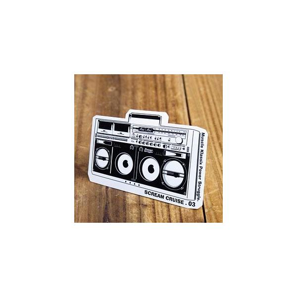 マッスルクラシックスのステッカーです。男臭いデザインがズラリ♪ホットロッドカスタムをモチーフにしたアイウェアブランド、マッスルクラシックス。モンスター化した旧車やアウトローなバイクがお似合いのステッカーシリーズです♪派手な配色を避け、無機質...