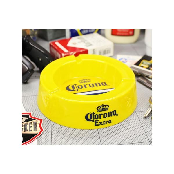 コロナ・エクストラ(Corona Extra)のメラミン灰皿になります。ノベルティアイテムとしてアメリカで配布されているメラミン灰皿♪カフェやバーに配られている販促品ですね。コロナビールらしいカラーリングが美しいアシュトレー♪サッとこの灰皿...